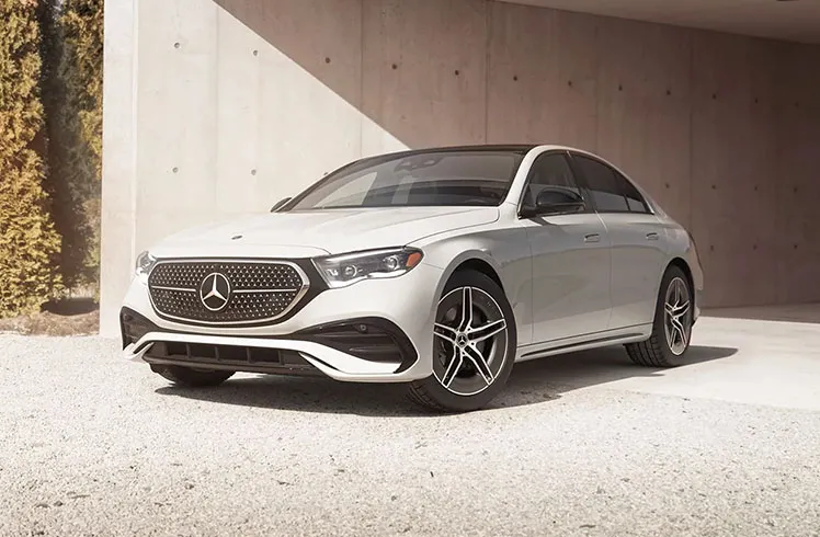 Luxury Plug-In Hybrid Vehicles | Mercedes-Benz Canada