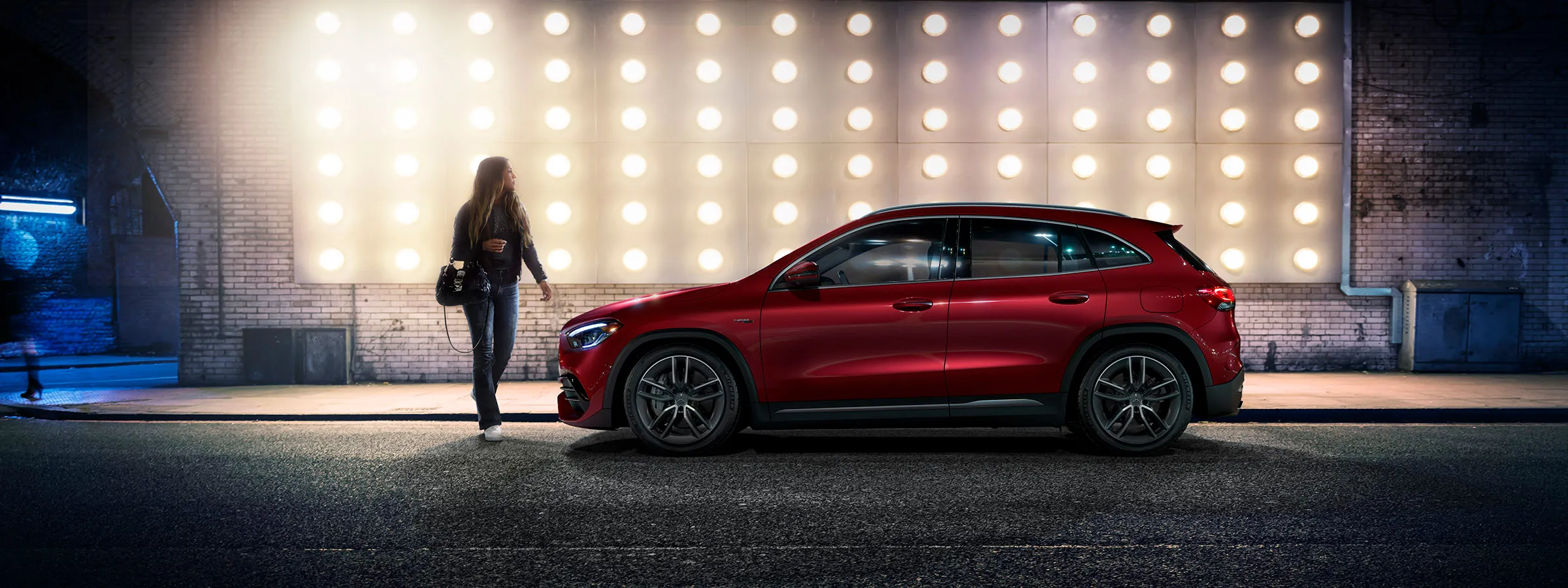 The Compact AMG GLA SUV | Mercedes-Benz Canada