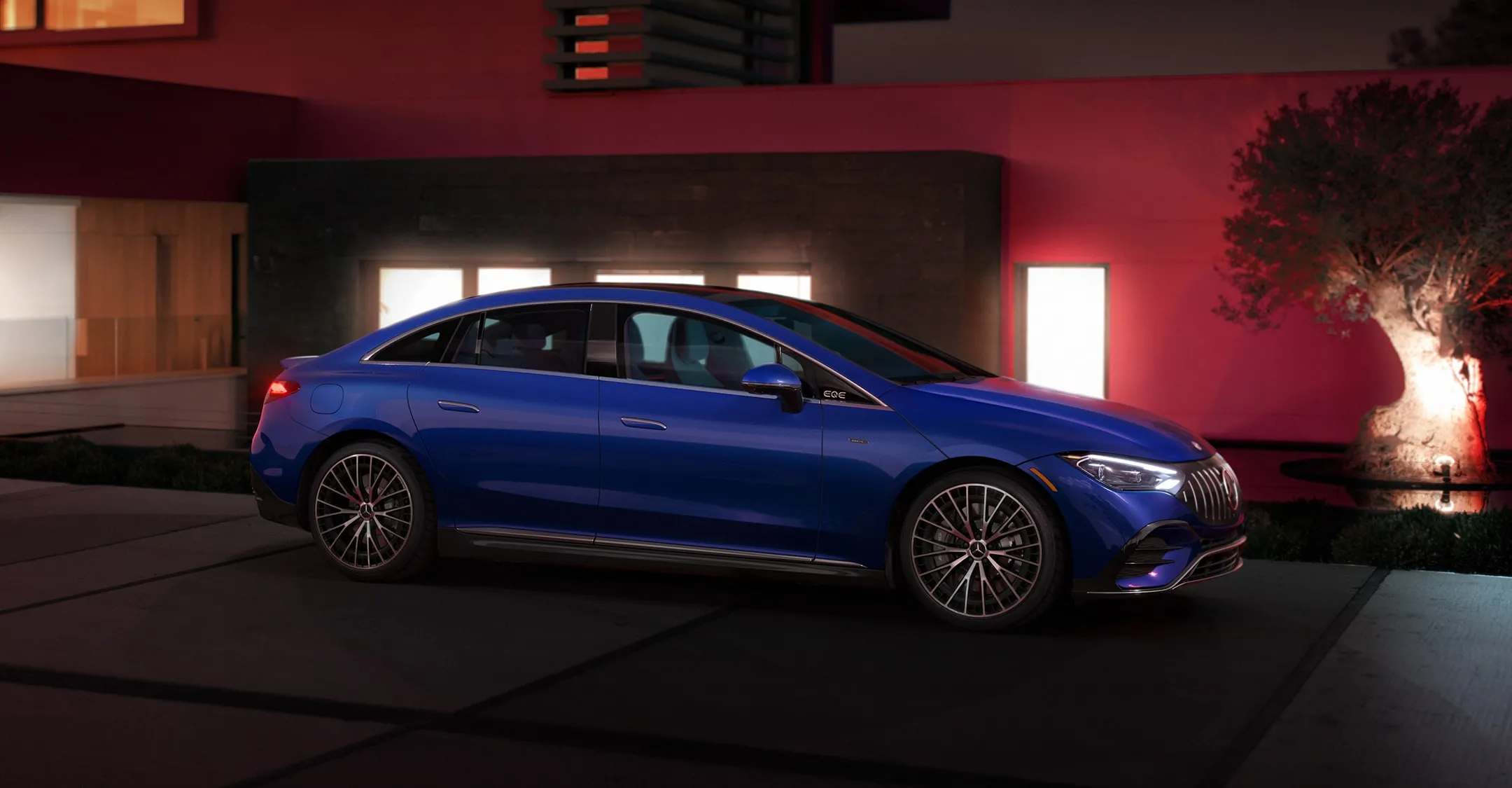 The Mercedes-AMG EQE Sedan | Mercedes-Benz Canada