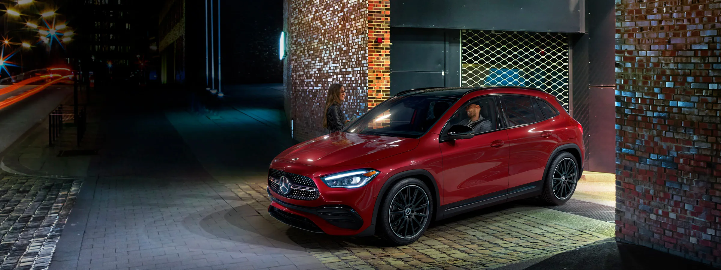 The Compact GLA SUV | Mercedes-Benz Canada