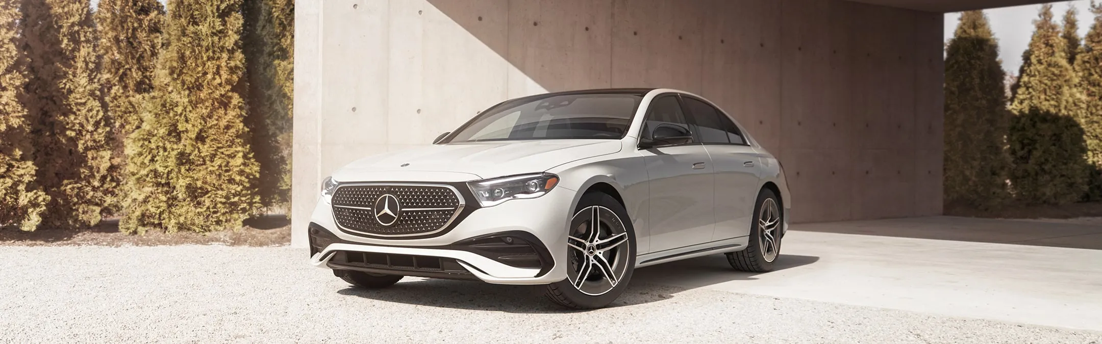 The Mid-Size E-Class Sedan | Mercedes-Benz | Mercedes-Benz Canada