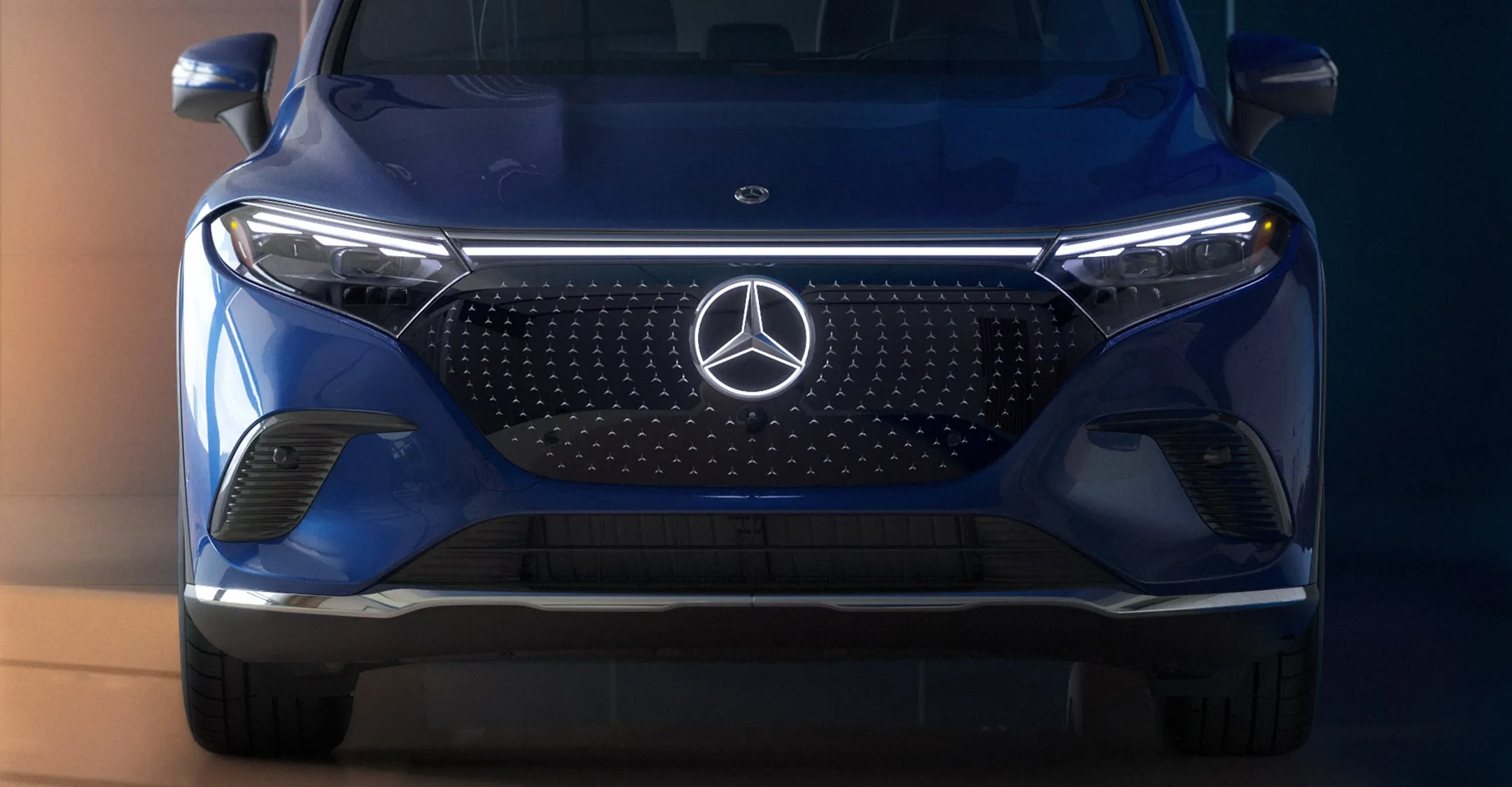 EQS Luxury Electric SUV Mercedes Benz Canada