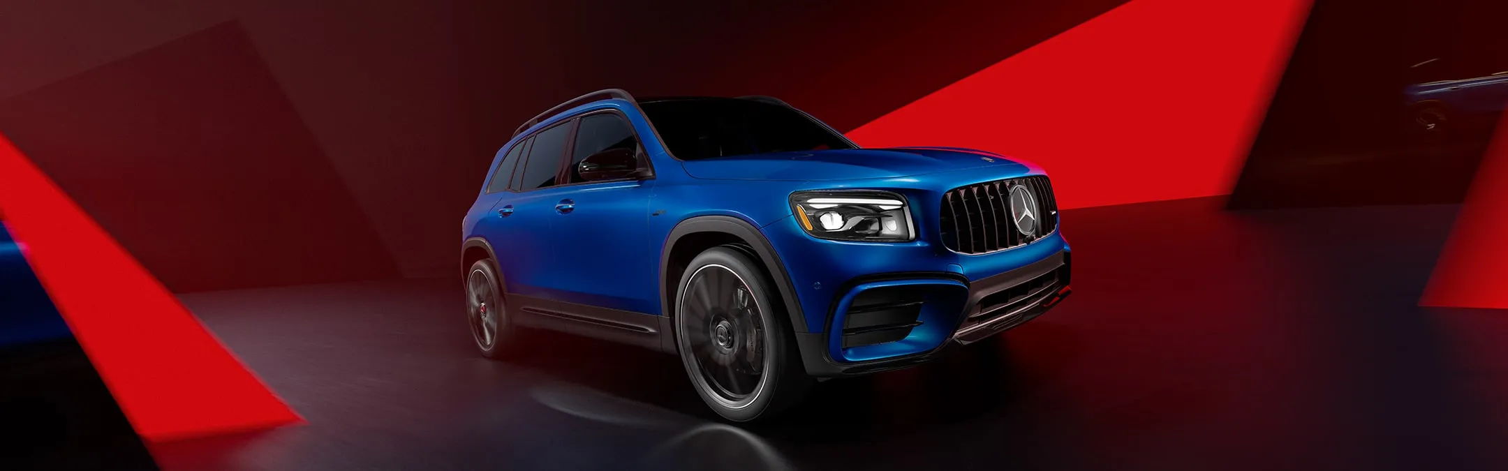 The Compact AMG GLB SUV | Mercedes-Benz Canada