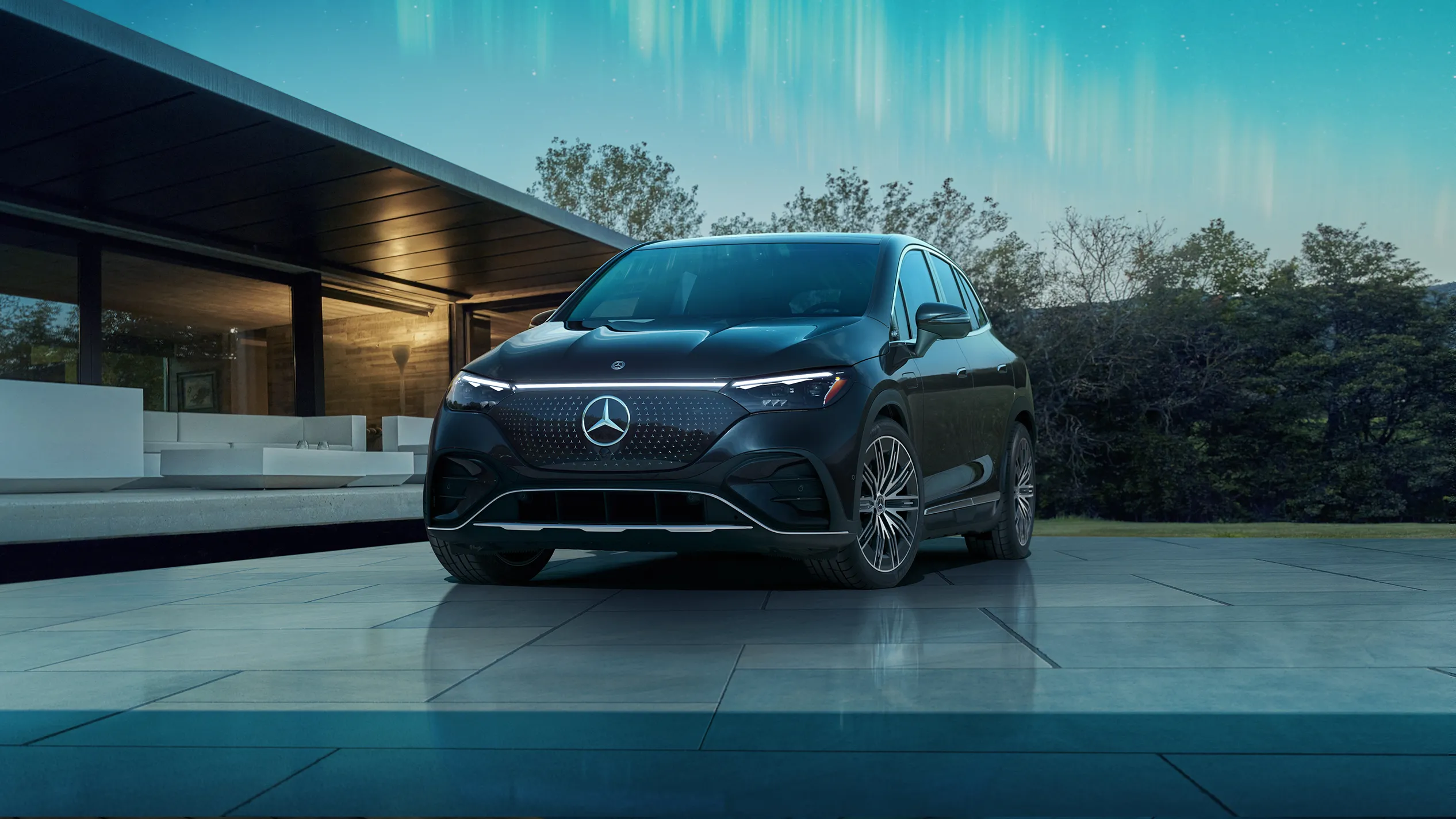 The Mid-Size EQE SUV | Mercedes-Benz Canada