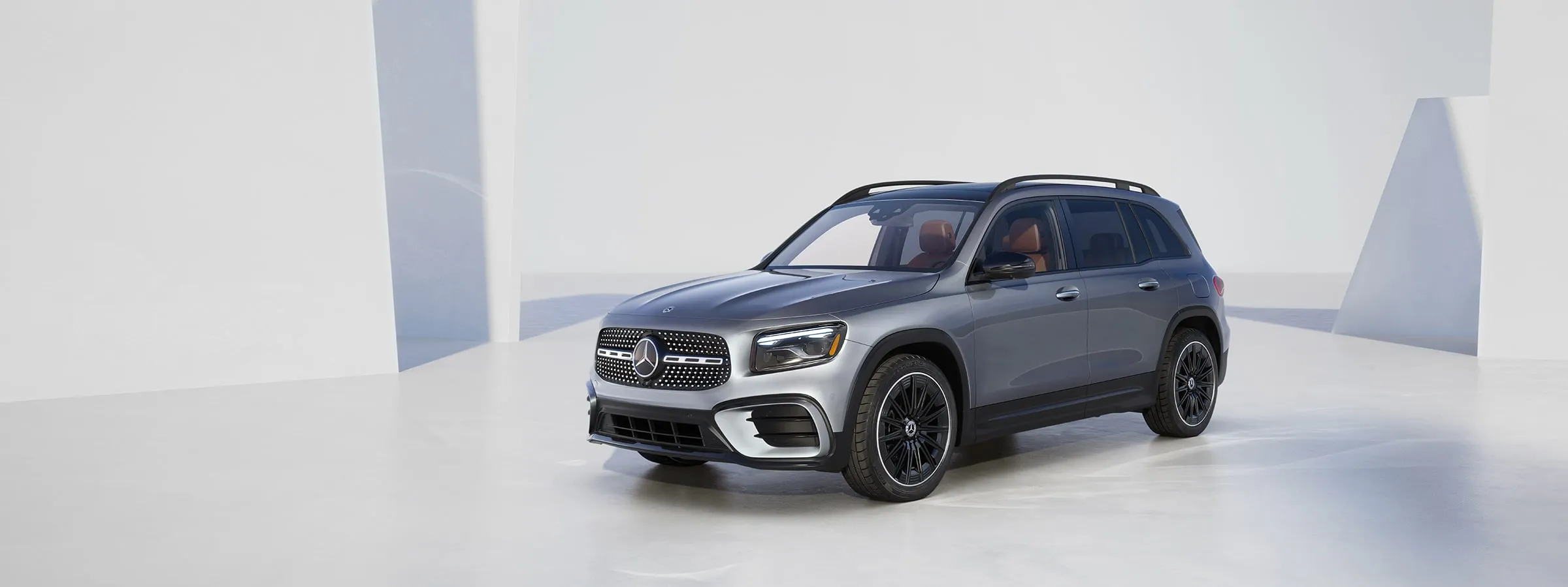 The Compact GLB SUV | Mercedes-Benz Canada