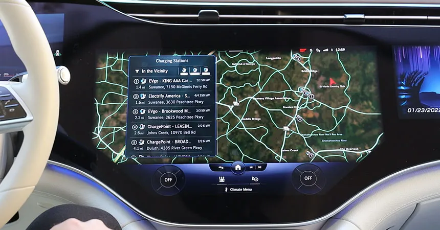 Charging Your Electric Vehicle On The Go | Mercedes-Benz Canada